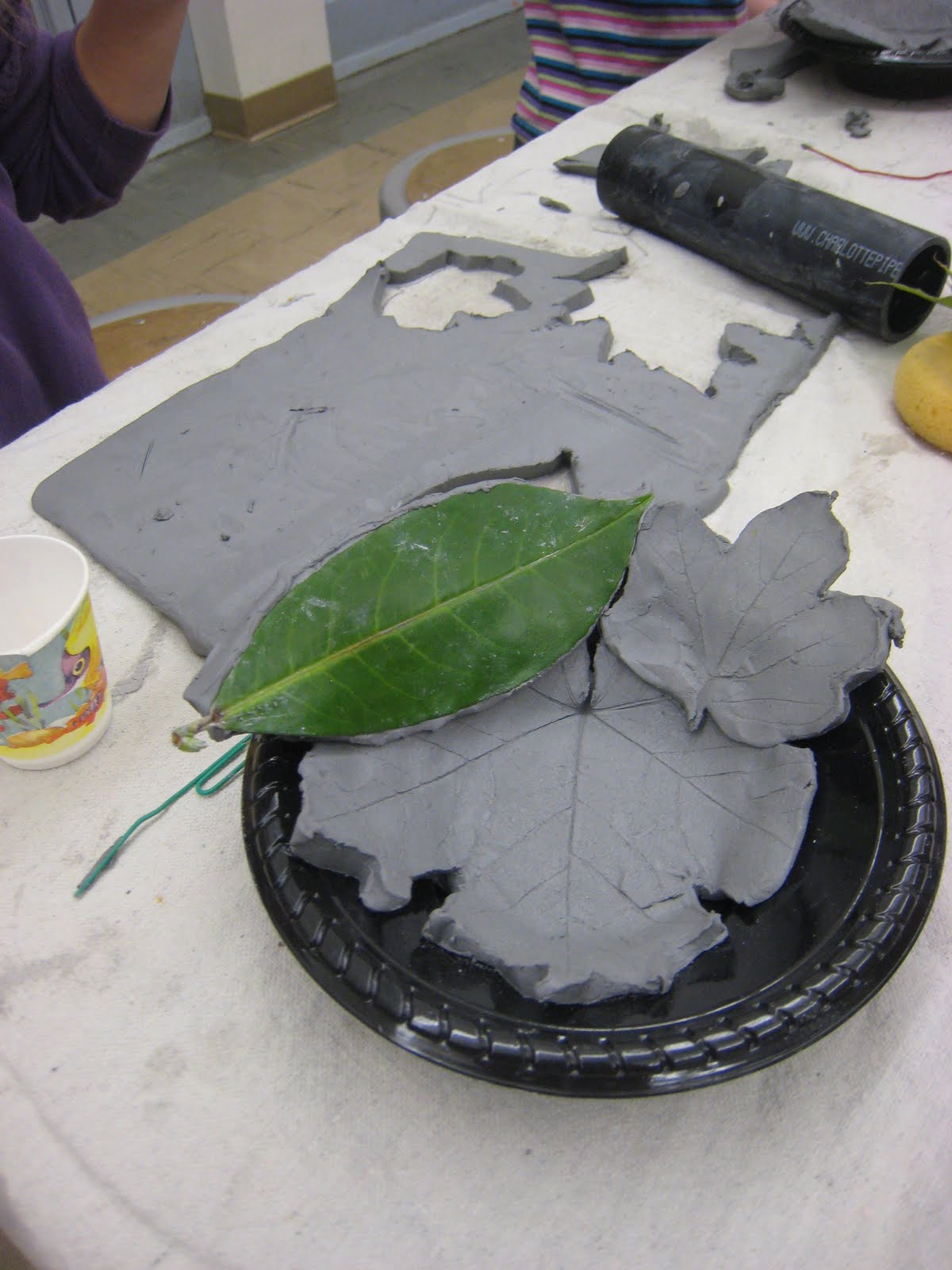 Children's Art Classes: Ceramic Leaf Bowls
