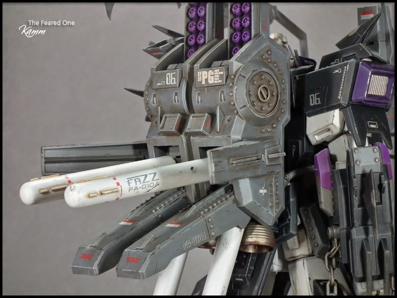 Custom Build: MG 1/100 FAZZ "The Feared One" Hand Painted