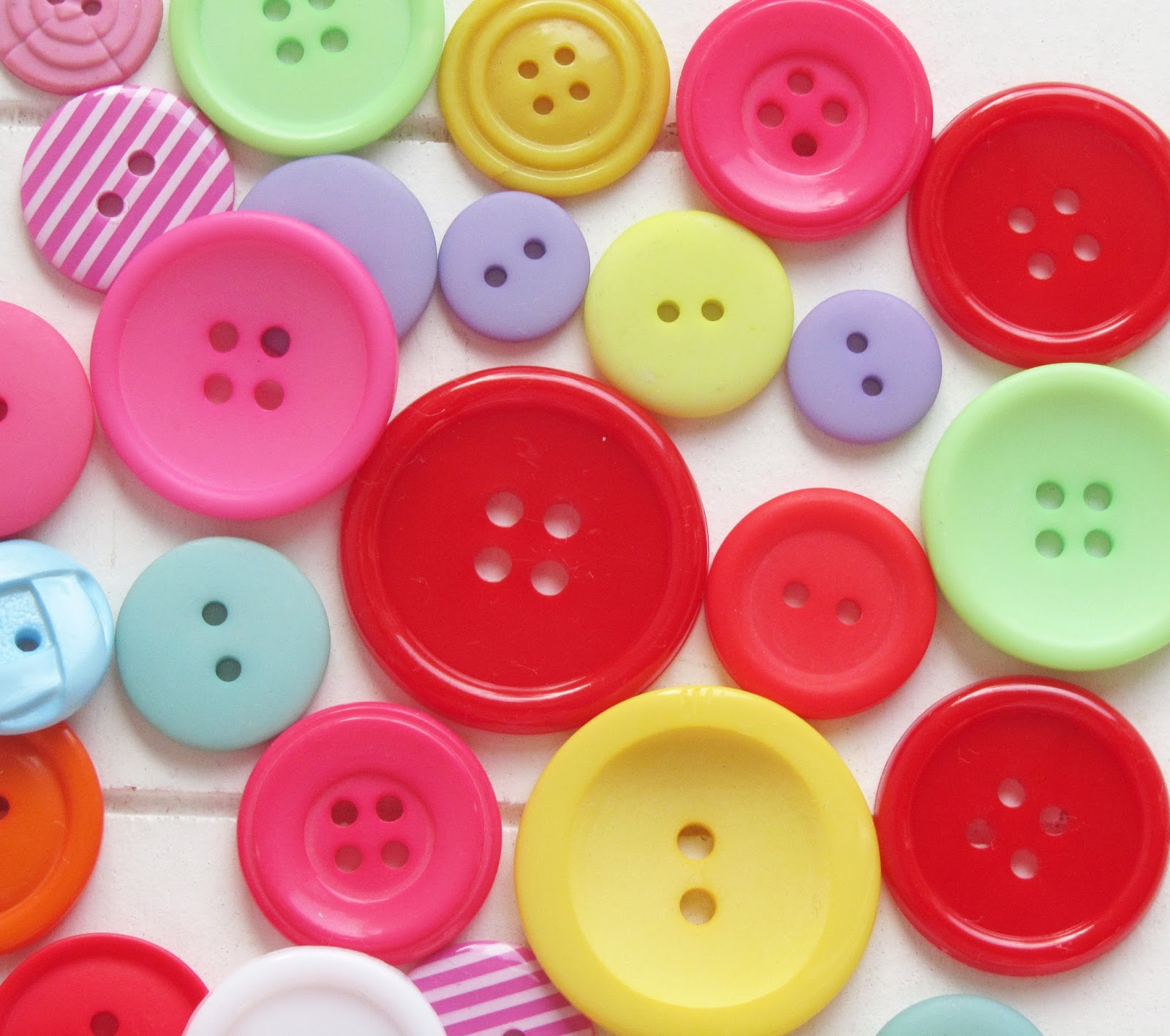 Helen Philipps: Big Buttons