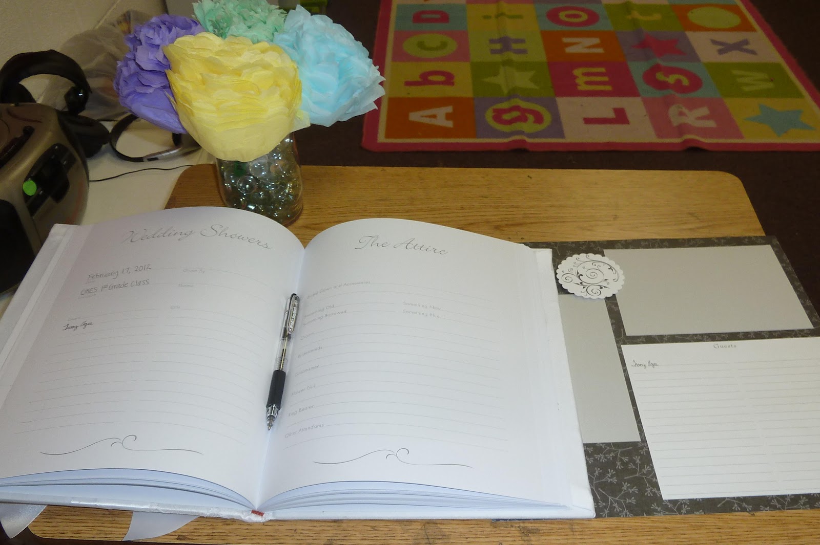 Room Mom Extraordinaire: Teacher Wedding Shower