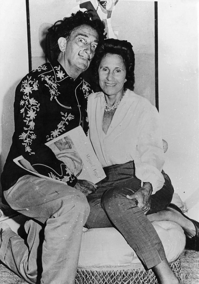 30 Black and White Photographs of Gala and Salvador Dalí From Between ...