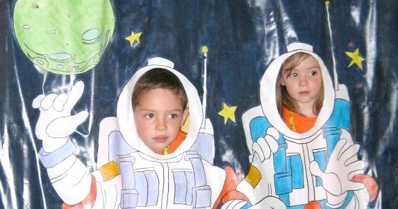 Futuristic Activities for Kids: Fly to the Moon Lesson Plans and ...