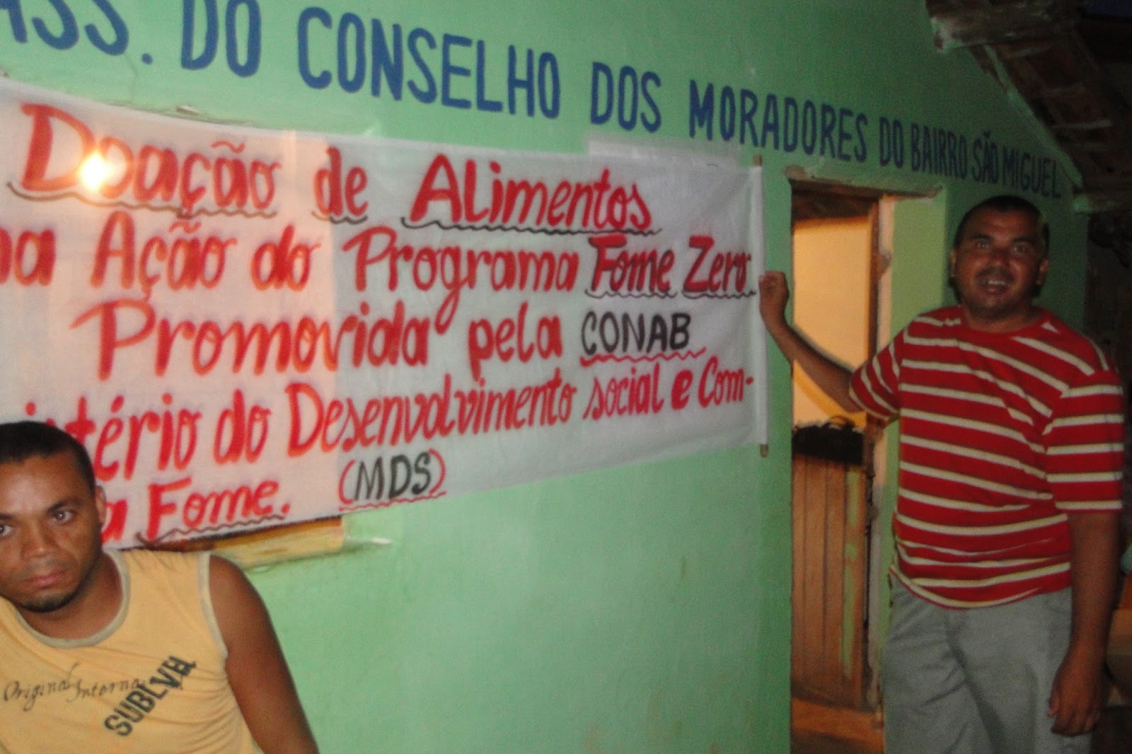 Doação de alimentos na ação do programa FOME ZERO promovido pela CONAB ...