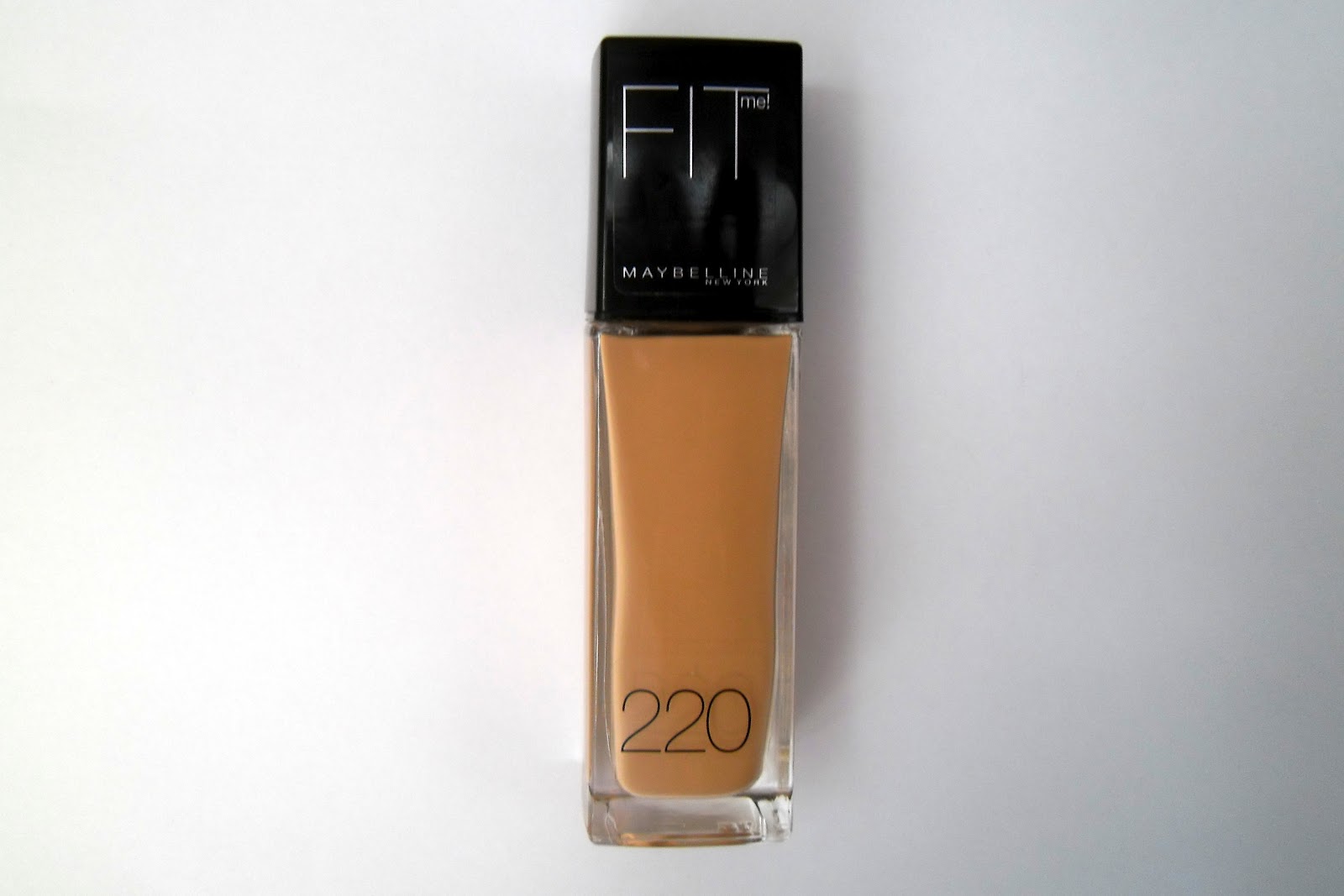 Pretty Little Obsessions | UK Beauty Blog: Maybelline Fit Me Foundation