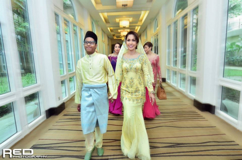 twenty2december™ : [TAHNIAH] Gambar majlis pernikahan Hattan dan Arianie.