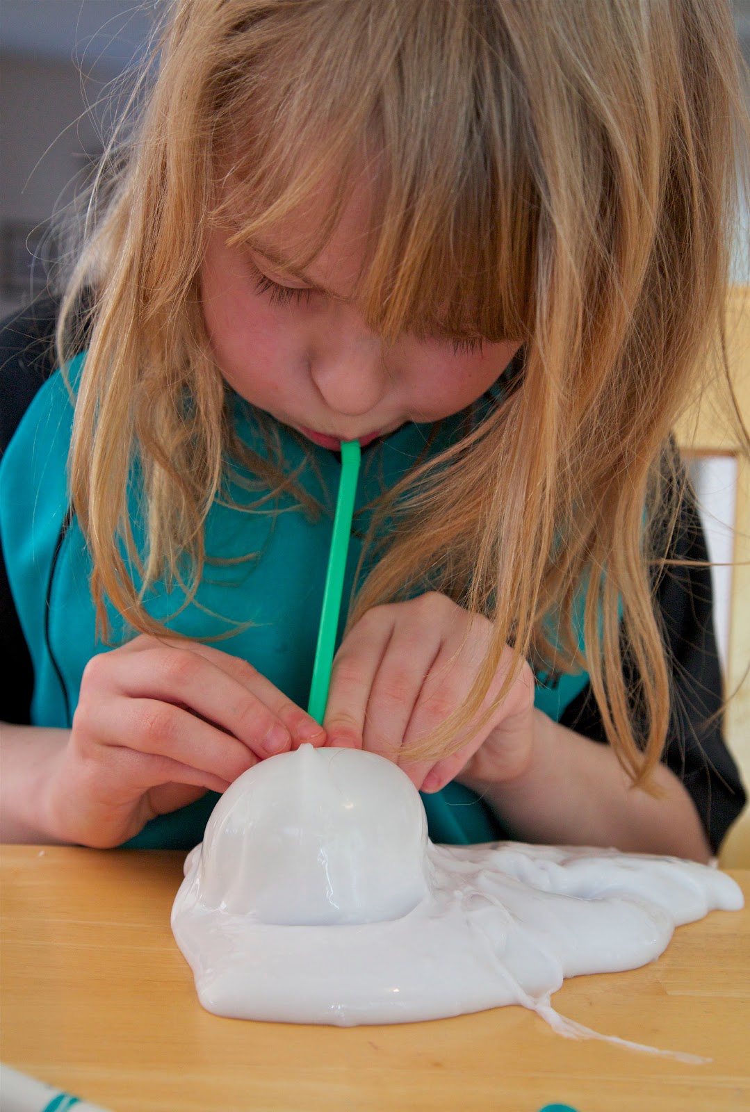 Holly's Arts and Crafts Corner: Sensory Activity: Playing with DIY Flubber