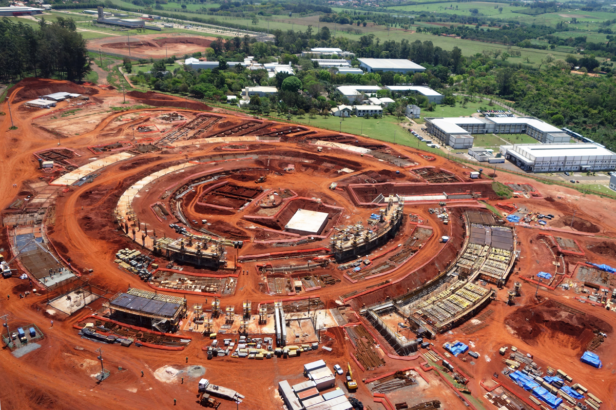 SindCT Espacial: Ministro visita laboratórios do CNPEM e obras do ...