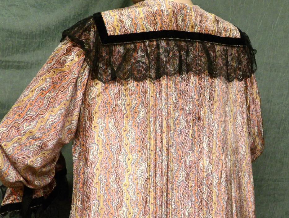 All The Pretty Dresses: Edwardian Dressing Gown