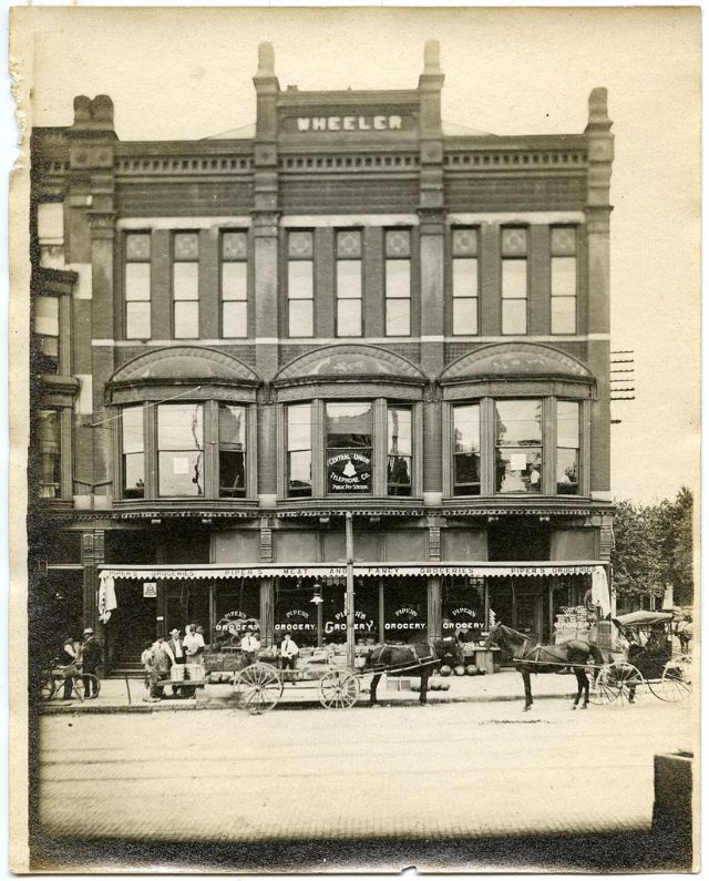 27 Rare Photos That Show Commercial Buildings of Ohio in the Early ...