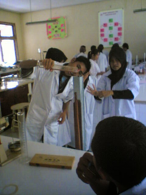 Lab Fisika UNG | Laboratorium Fisika UNG