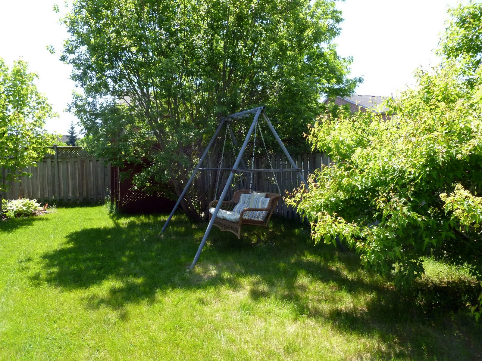 Sense and Simplicity: Three Tips for Landscaping a New Subdivision Garden