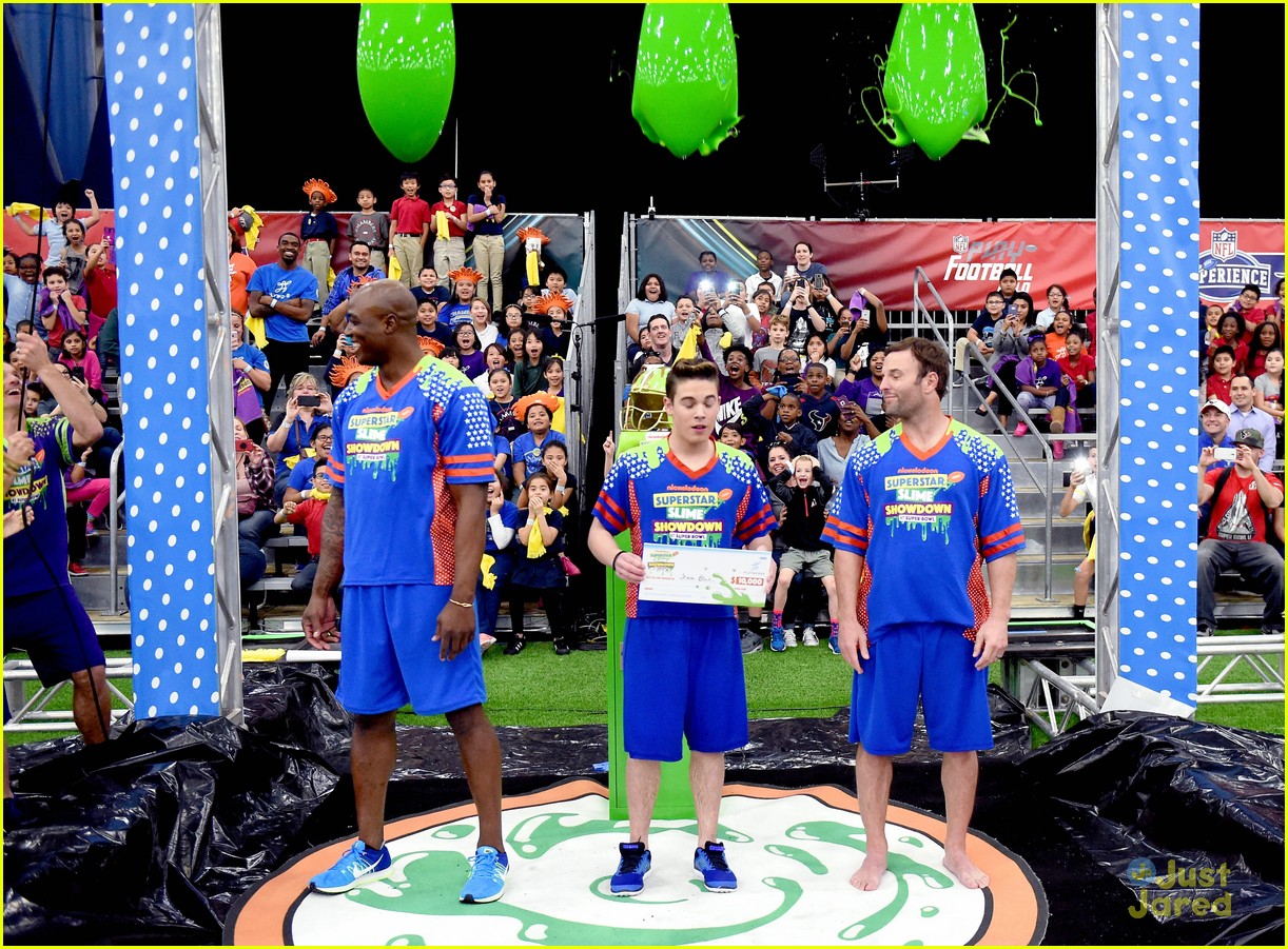 NickALive!: "School of Rock" Star Ricardo Hurtado & NFL Players Get ...