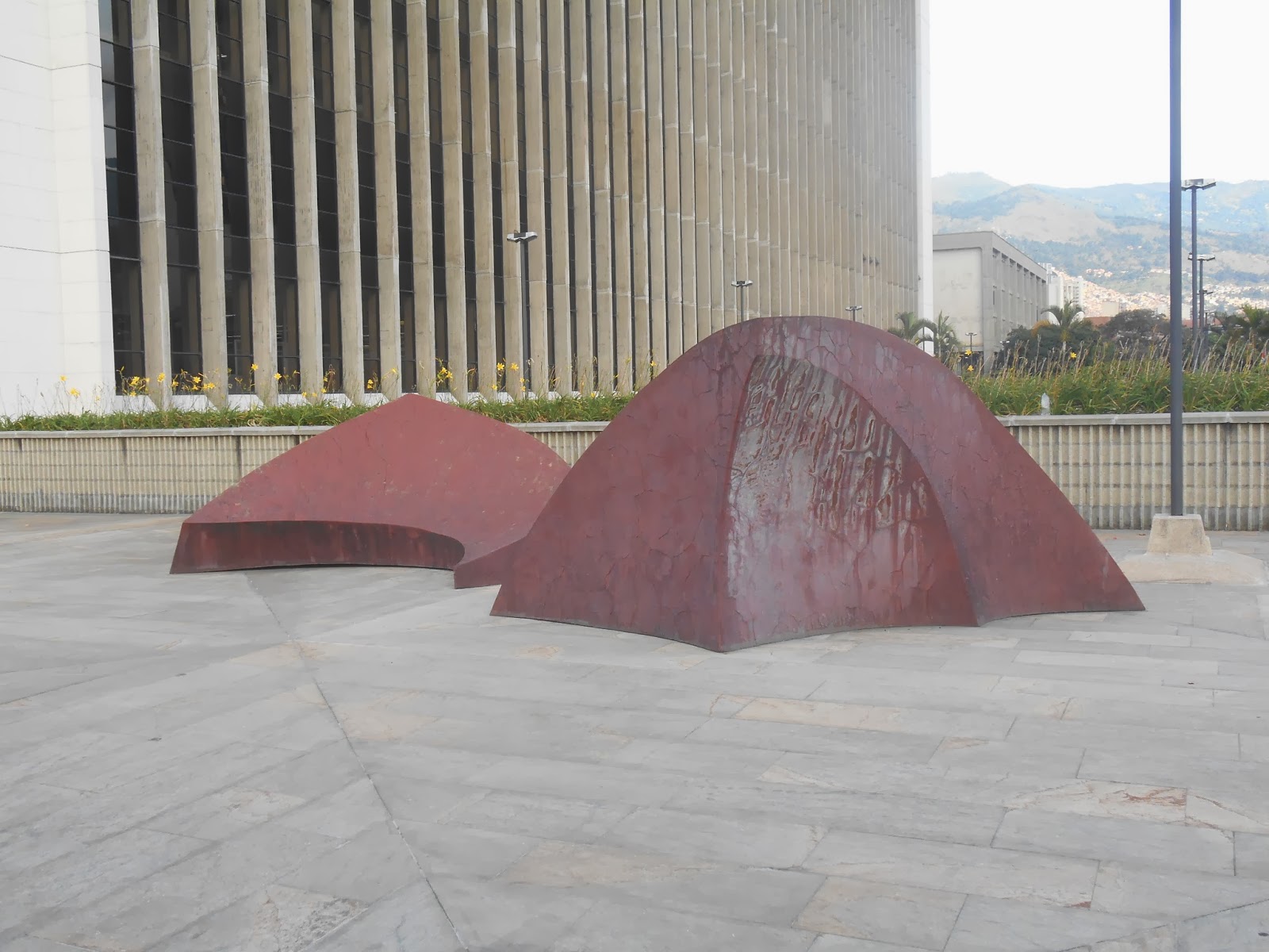 Esculturas de Colombia: Centro Administrativo de la Alpujarra