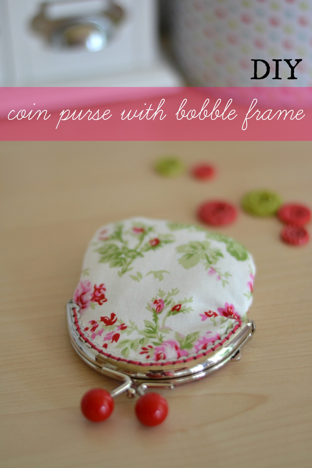 Duni's Studio: DIY coin purse with bobble frame