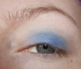 Madam Noire Makeup Studio: Tutorial: Black and blue smokey eye with ...