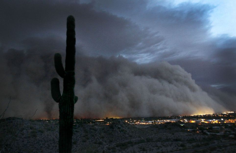 est100 一些攝影(some photos): The giant dust storm , Phoenix, Arizona 沙塵暴 ...