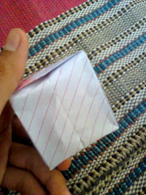 MEMBUAT ASBAK DARI KERTAS