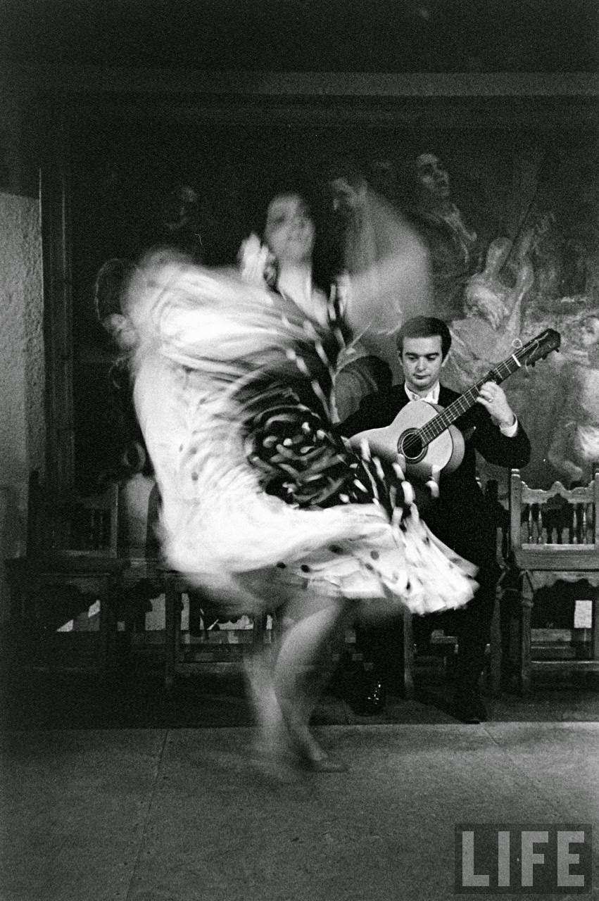 30 Stunning Black and White Photos of Gypsy Dancers in Madrid in 1960 ...