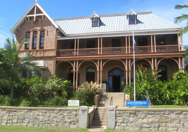 Robbiebago Adventures: Cooktown