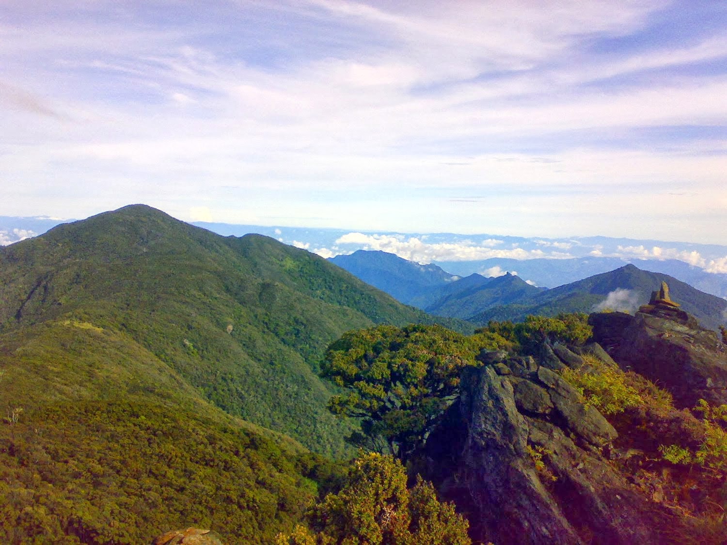 Inilah Tujuh Puncak Gunung Latimojong - PLH Indonesia