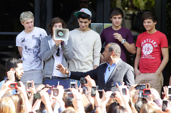 ♥ LetsGetGoddess: One Direction con sus Fans