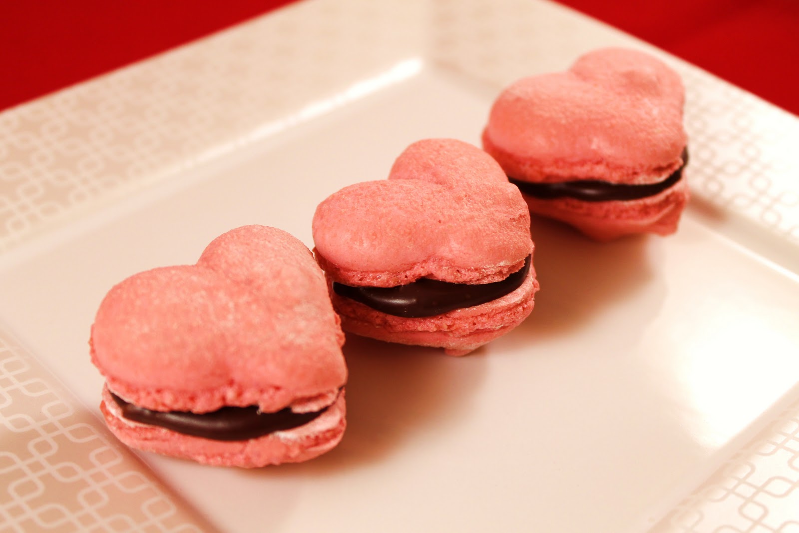 Desserts by Annie: Valentine Heart Macarons
