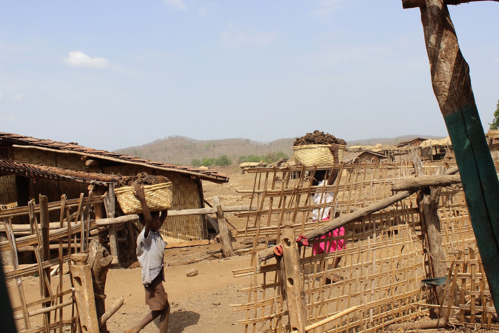 CULTURAL CARTOGRAPHIES OF MEDIA: SUBSISTENCE RELATIONSHIPS: COMMUNITIES ...