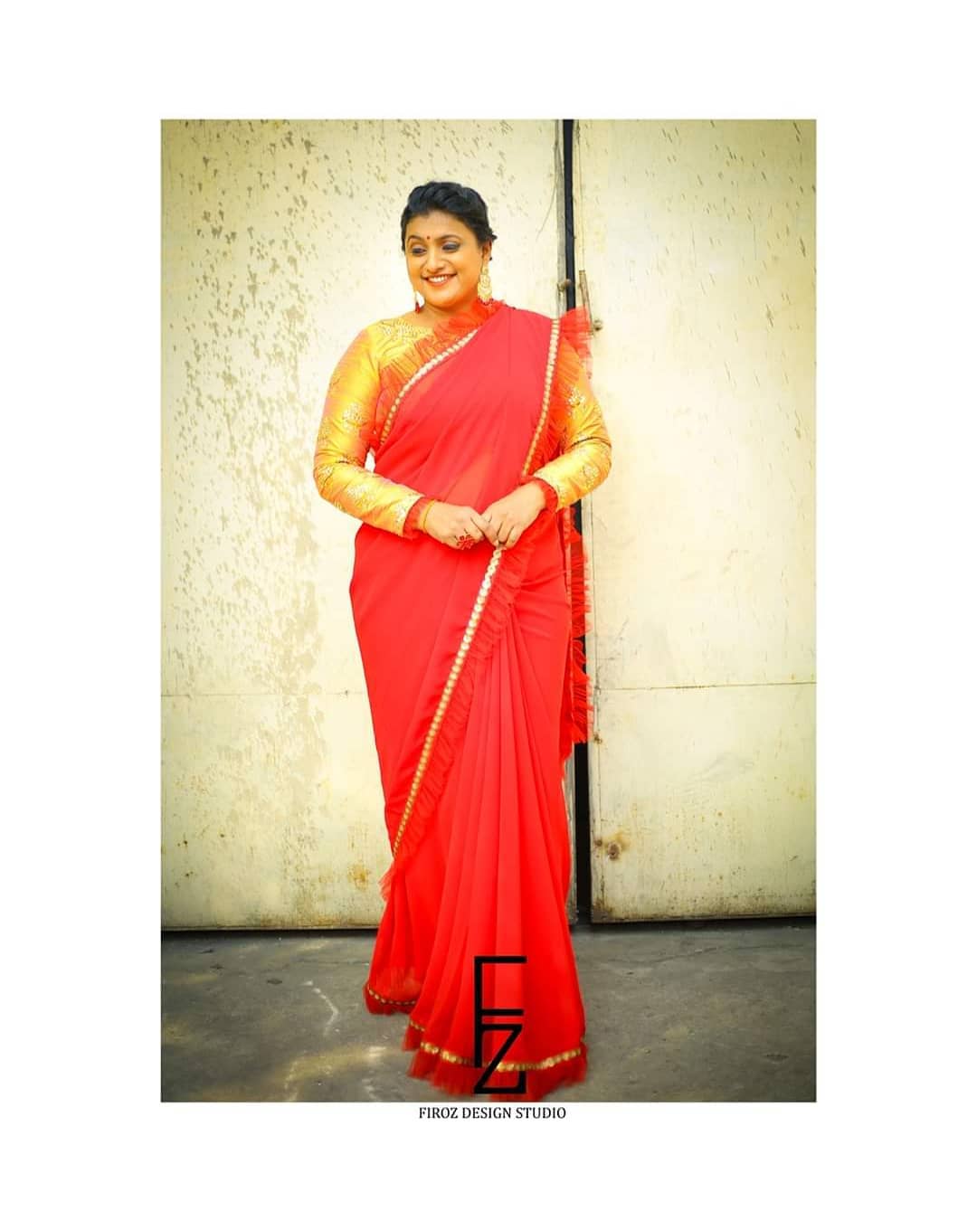 Actress Roja Selvamani in Stunning Photoshoot In Saree
