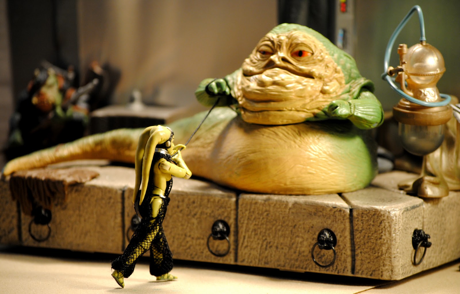 ACTION FIGURE EMPIRE: Jabba The Hutt and Oola: The Dance of Death