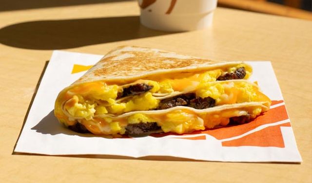 Taco Bell Introduces $2 Steak and Egg Breakfast Stacker
