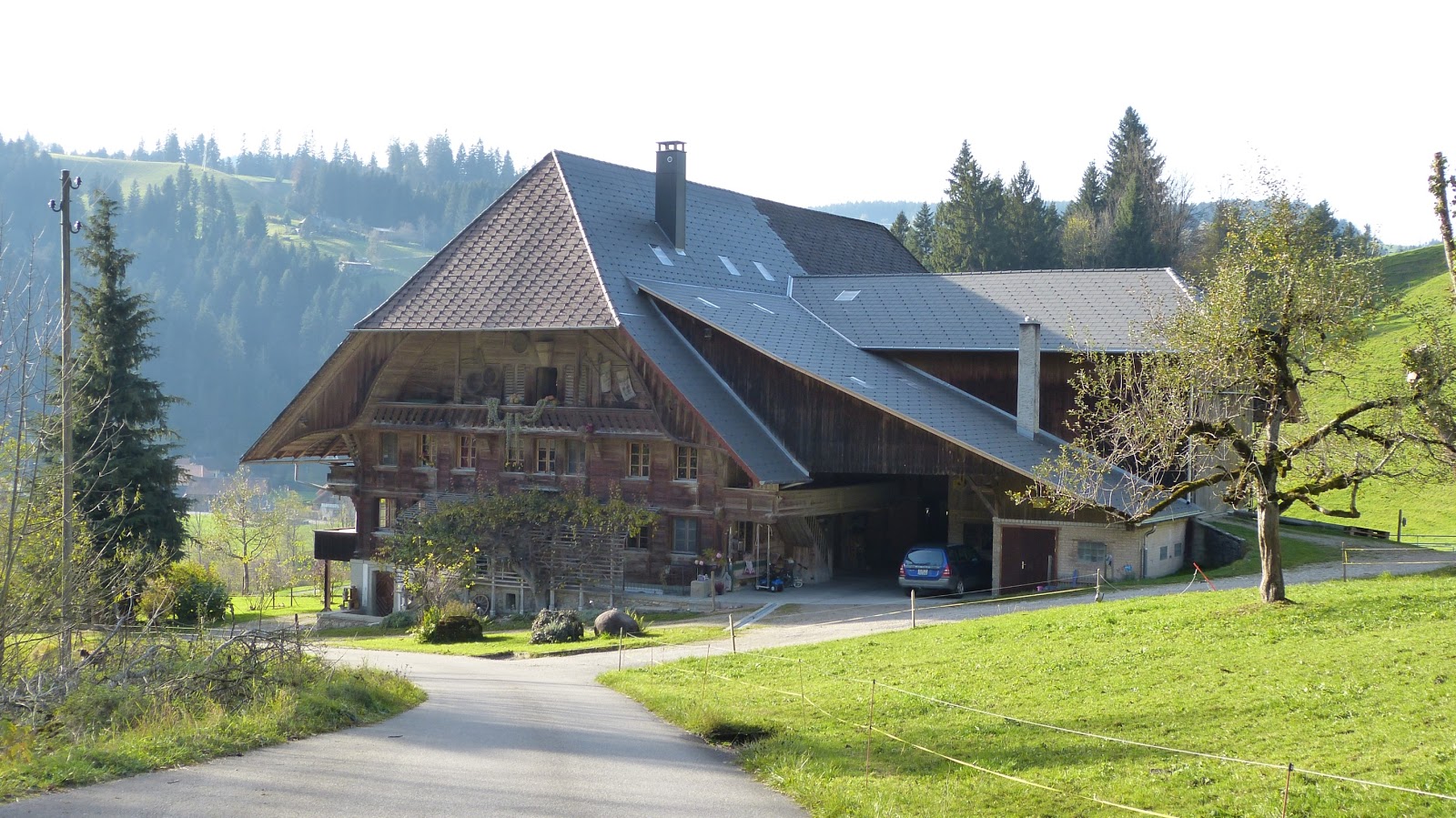 Hiking in Switzerland – Gabrielle and Urs: From Langnau to Eggiwil in ...