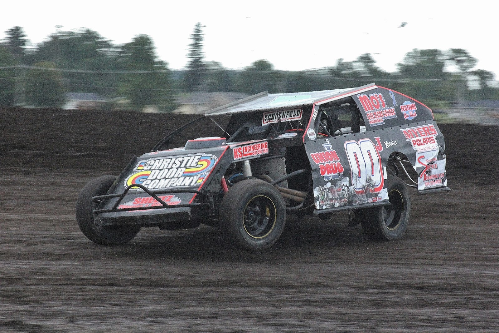 Midwest Racing News: Gustin Wins Exciting "Hogan Memorial" Modified Feature