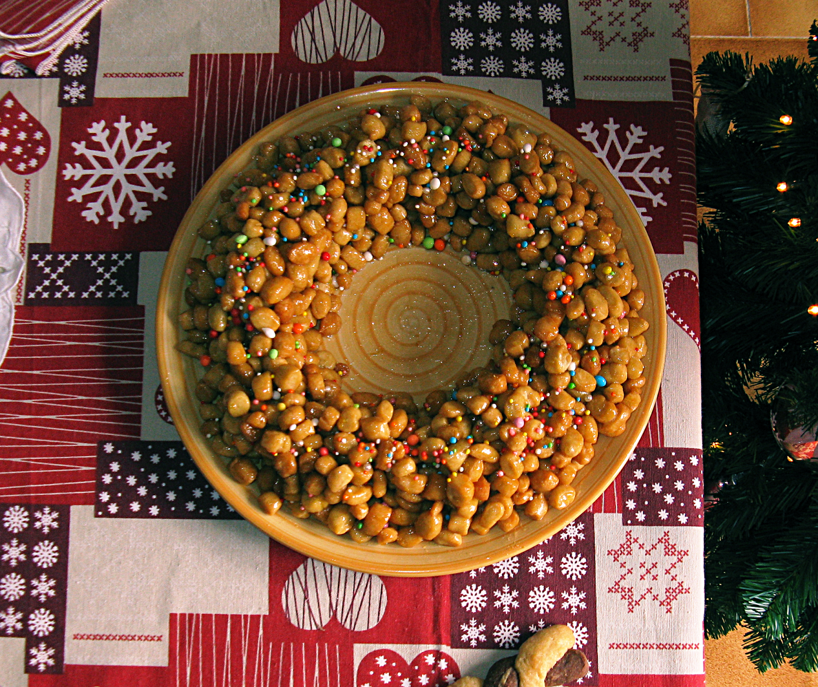 Ricetta natalizia degli struffoli - Seduti a tavola