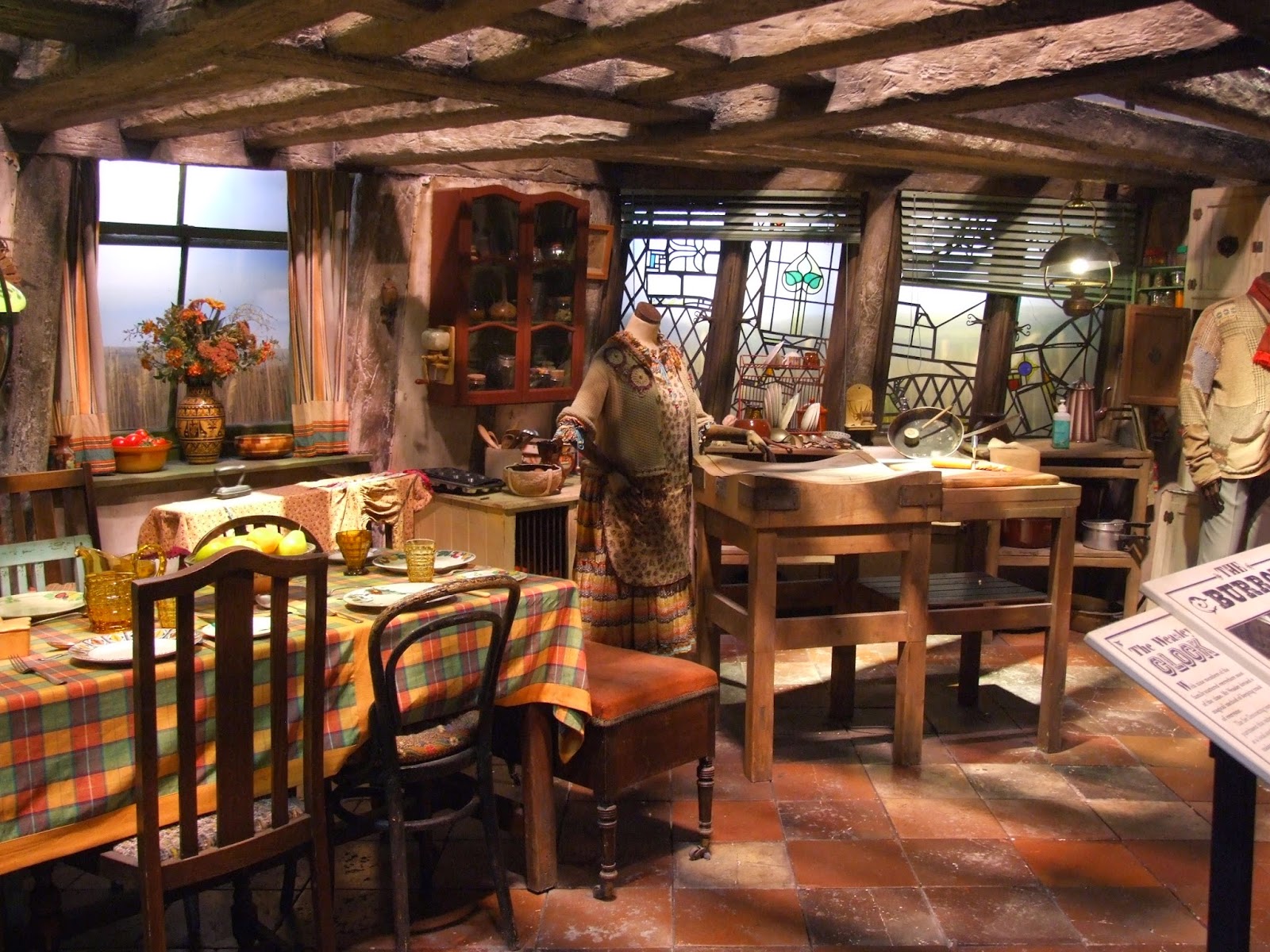 Tiny Treasures: Harry Potter Studio Tour ~ The Weasleys Kitchen At The ...