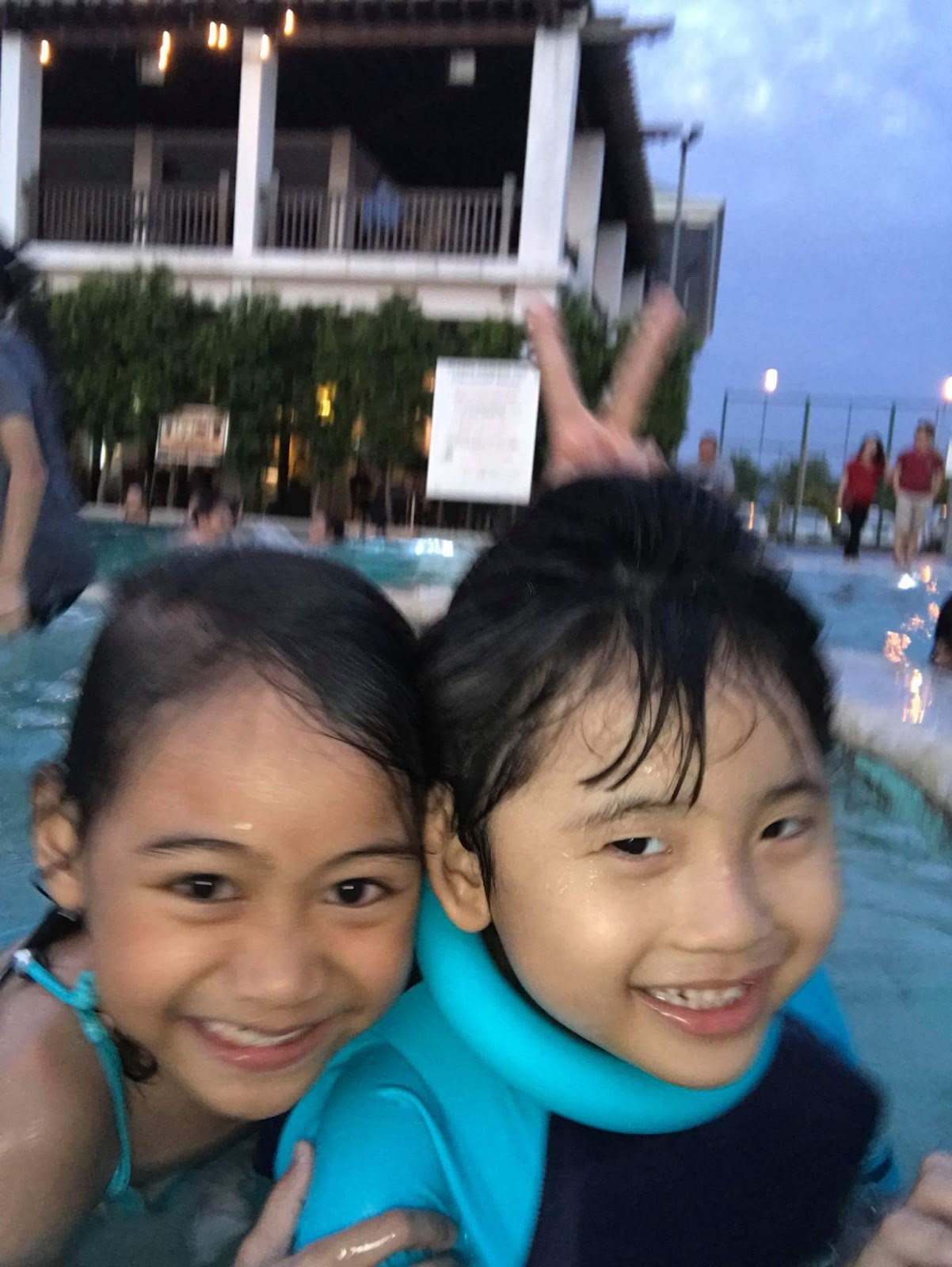 Beautiful Lie in a Beautiful Life: Celebrating Sarawak Day kat Swimming ...