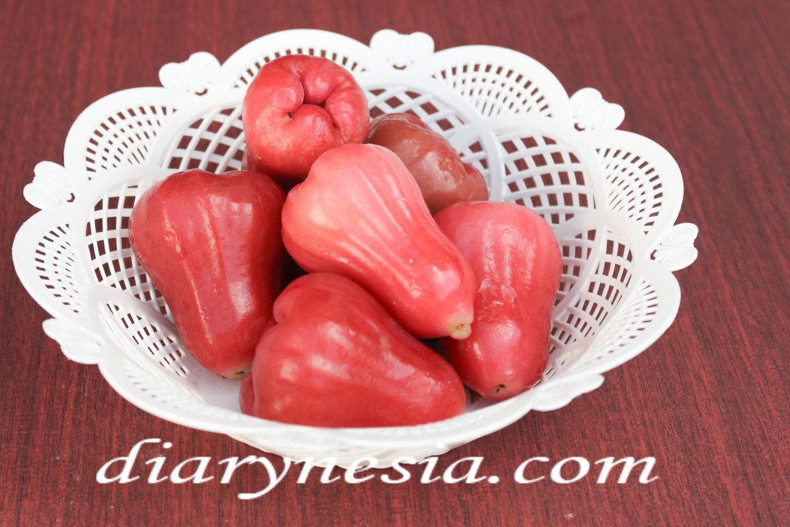 10 Indonesian Fruits You Need to Try in Your Next Visit