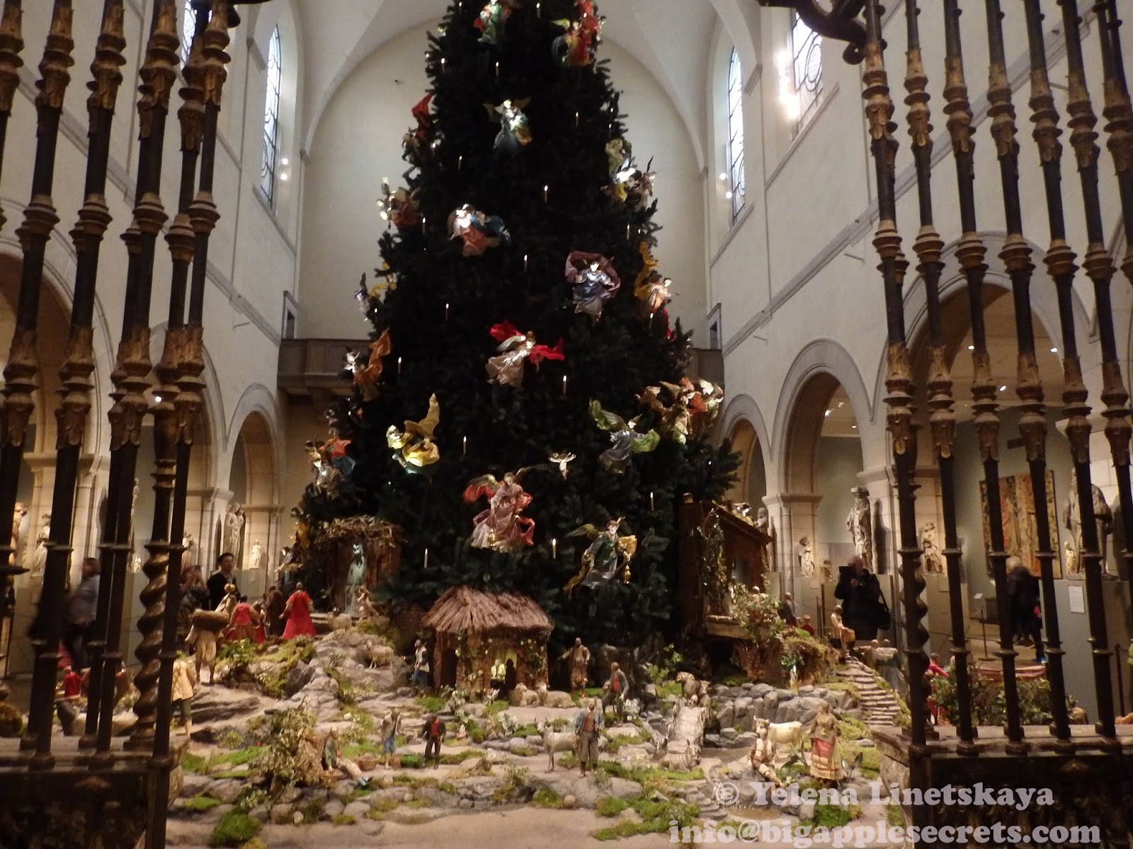 Big Apple Secrets: Metropolitan Museum of Art’s’ Christmas Tree