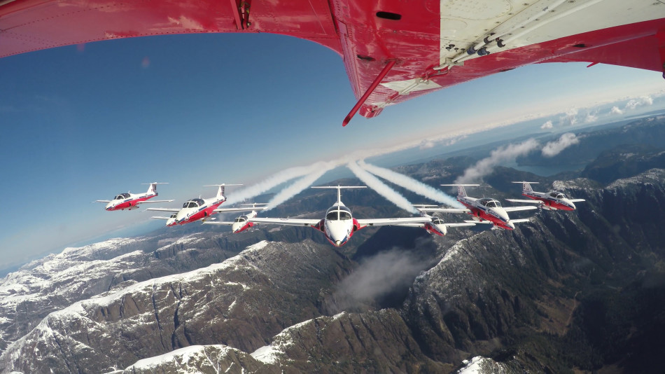 Canadian Snowbirds aerobatic team | Errymath