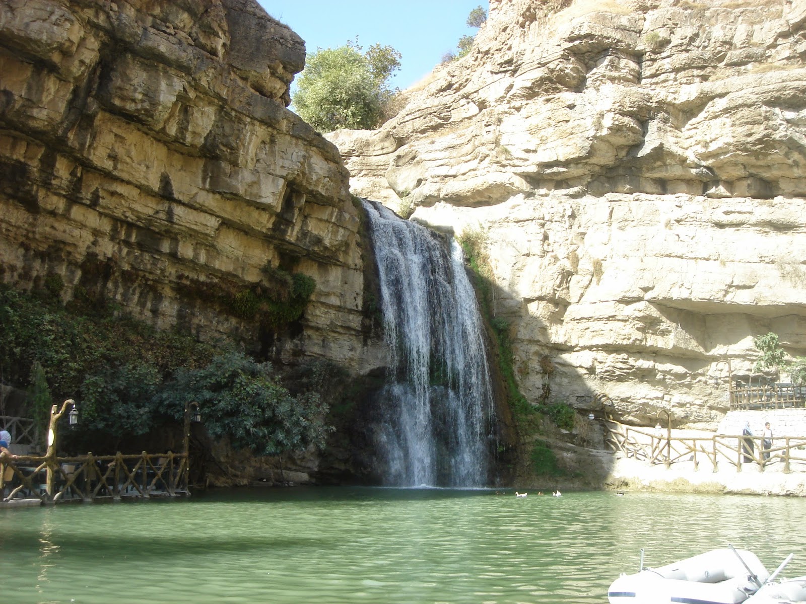 Essay-eh: Geli Ali Bag Waterfall in Iraq