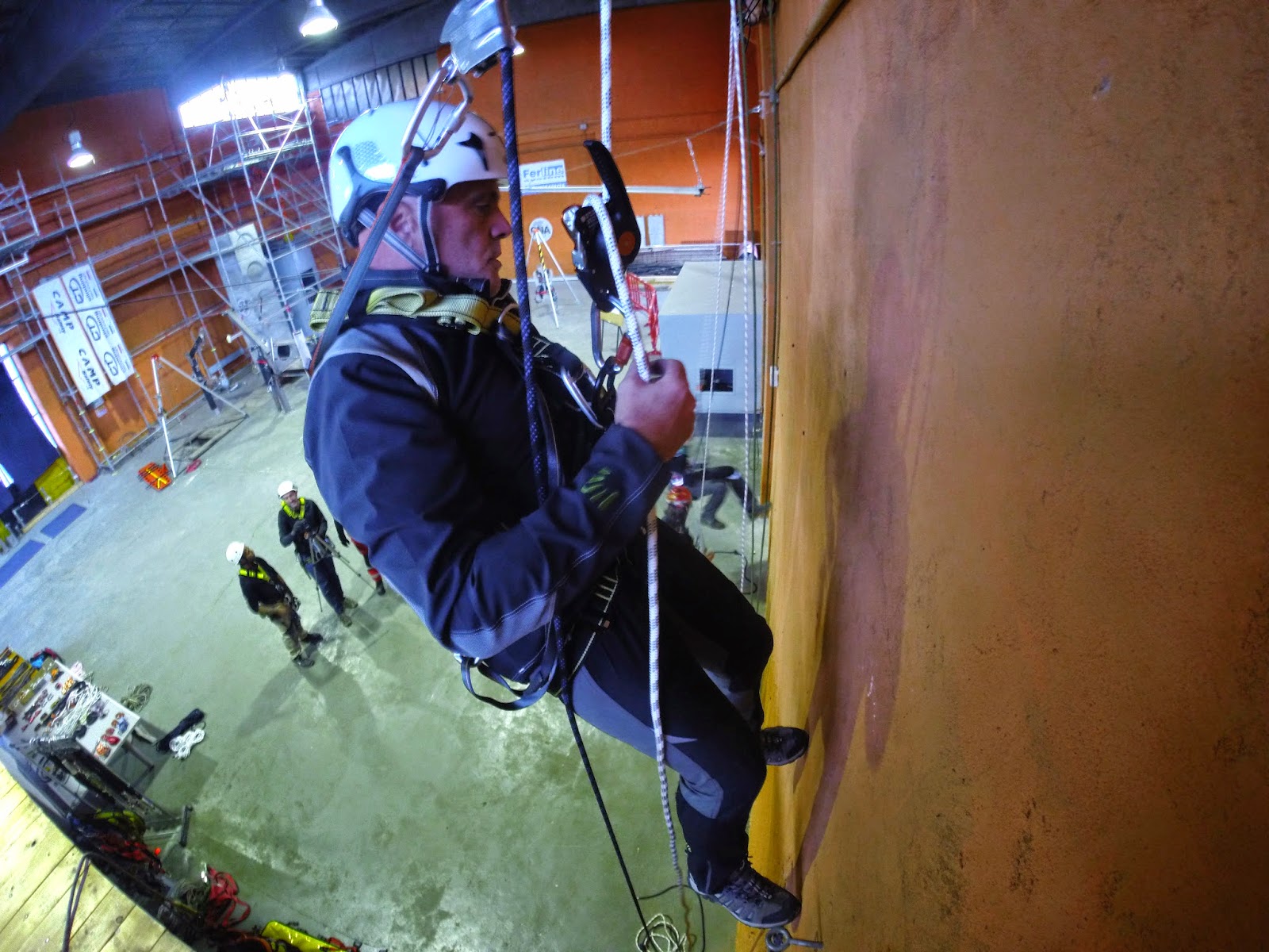 Outdoor Pro Team: CLIMBING RESCUE SKILLS