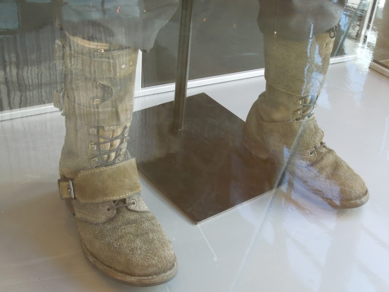 Hollywood Movie Costumes and Props: Tom Hardy's Bane costume from The ...