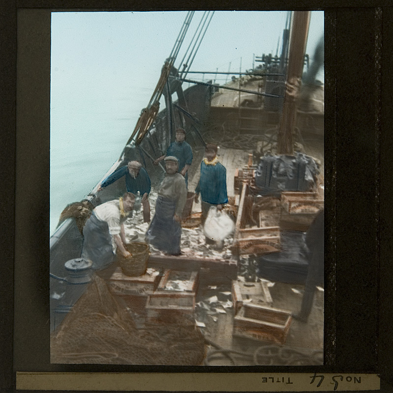 Hull Trawlers: Amazing Photo Collection That Shows Daily Life of ...