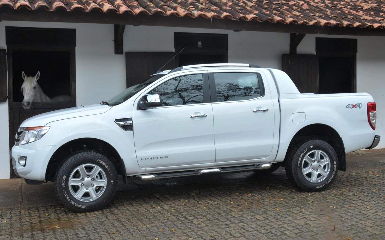 Ford Ranger e Troller 2014 tem teste-drive na Expointer