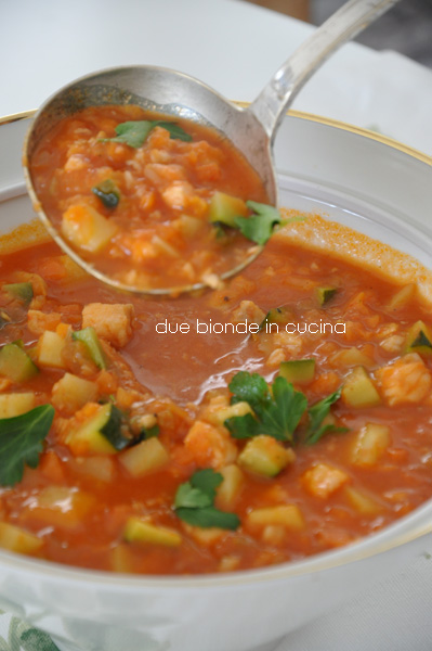 Due bionde in cucina: "Chowder" di merluzzo e pomodoro