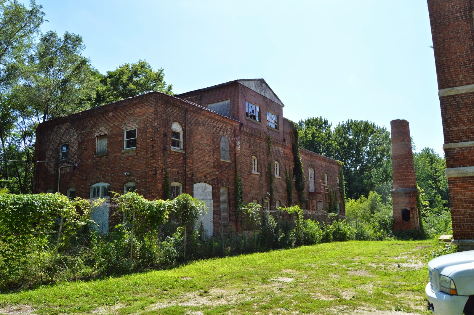 Industrial History: Morris, IL: Former Gebhard Brewery