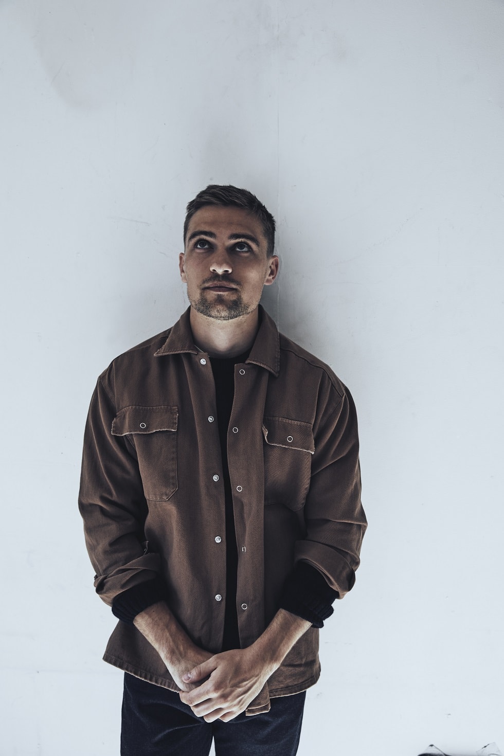 Rhys Lewis Talks About His New EP "Bad Timing"