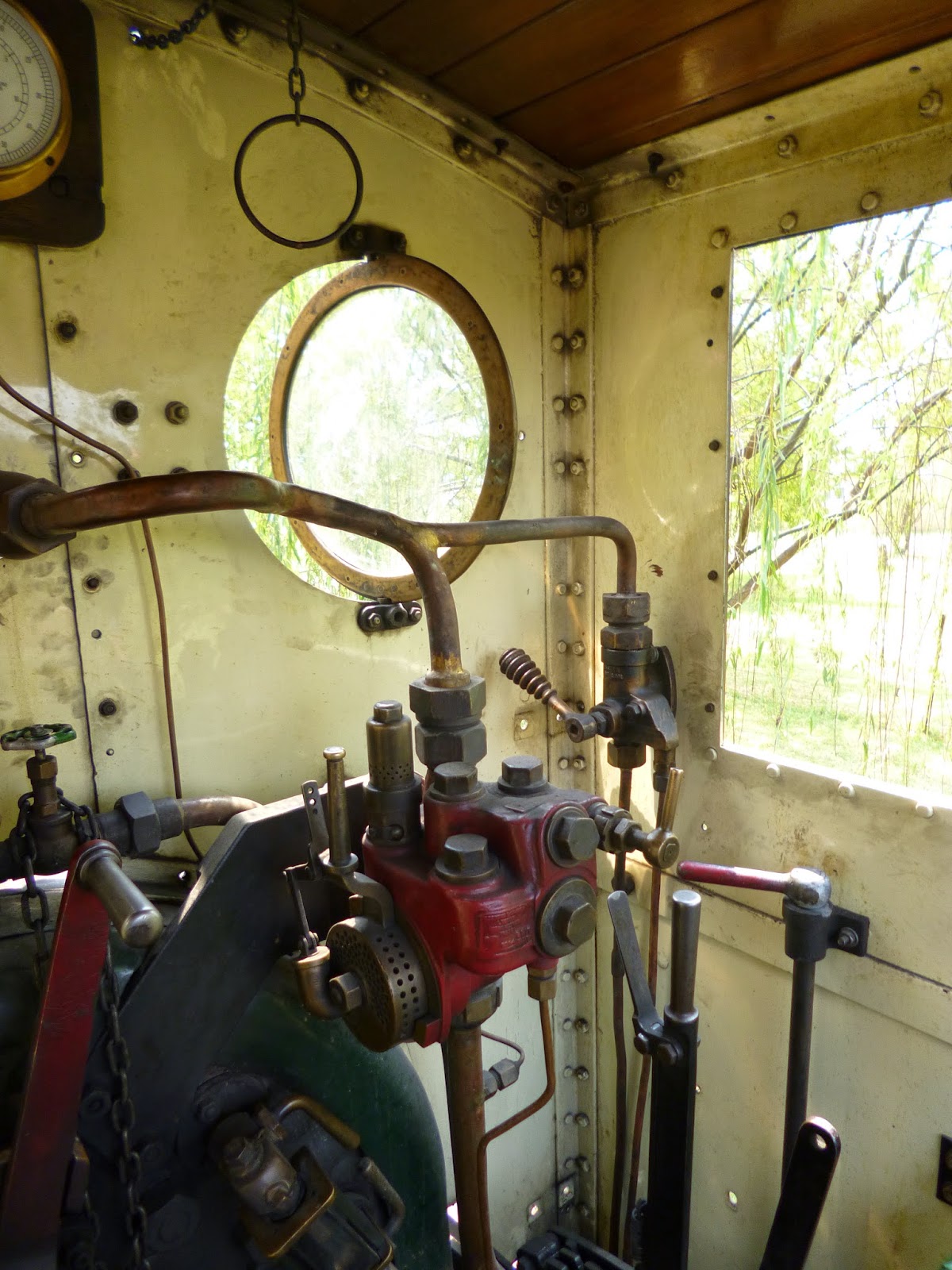 On the right track: NG6 -DETAILS TO DELIGHT THE MODELLER