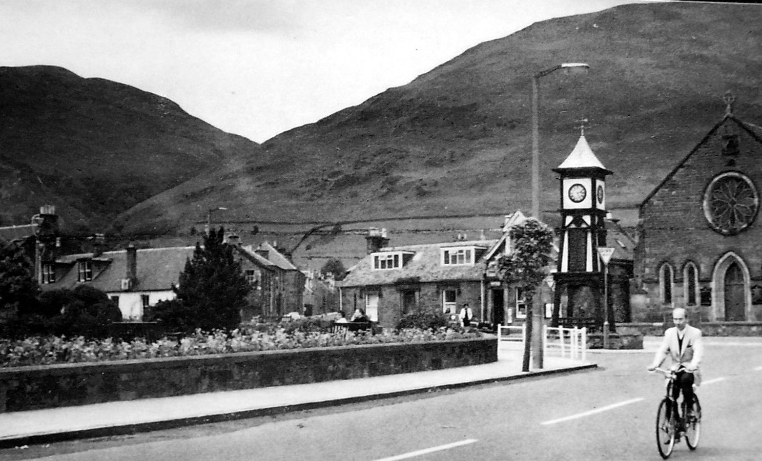 Tour Scotland: Old Photograph Cyclist Murray Square Tillicoultry Scotland