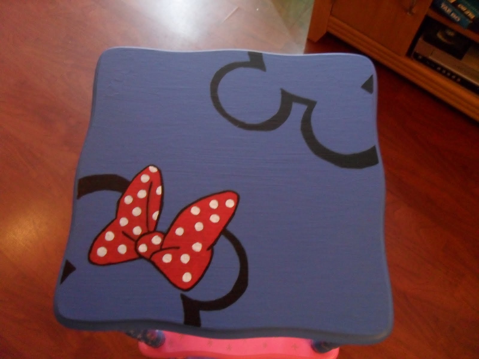 Going to Neverland: Disney End Table