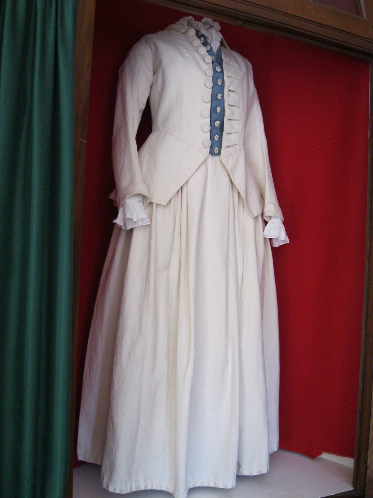 Two Nerdy History Girls: Riding Habits for More than Riding, c.1770